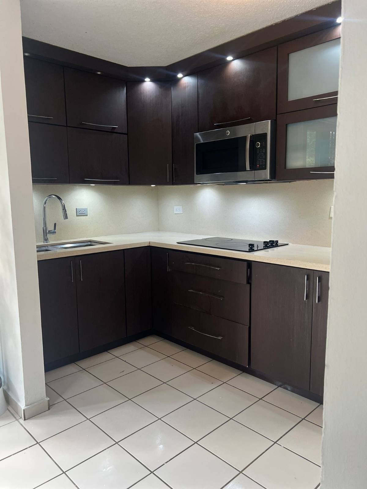 Edif 6 Apt #2, Condominio Porticos De Guaynabo, Guaynabo - Apartamento ...
